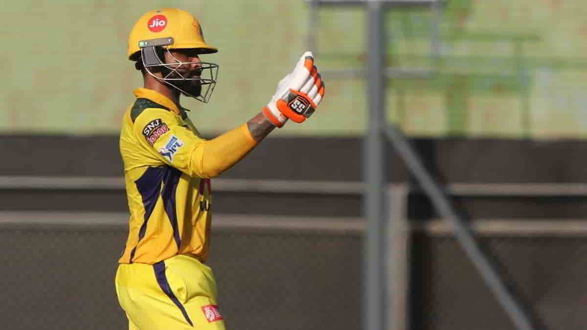 IPL 2021: Ravindra Jadeja makes impossible happen! Smashes 37 runs off ...
