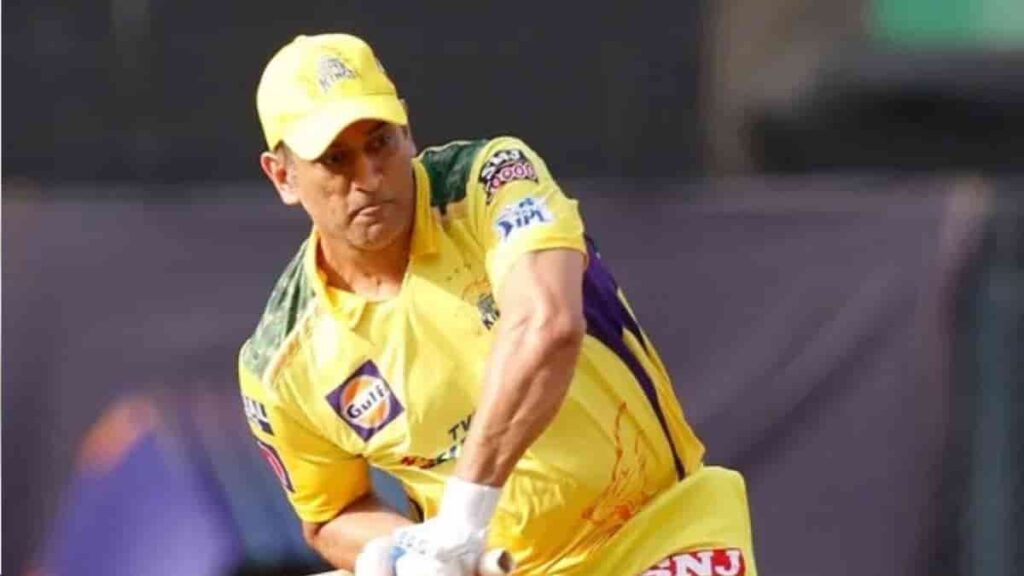 IPL 2023: Dhoni shows his "Multiverse" as he rolls his arm during CSK's ...