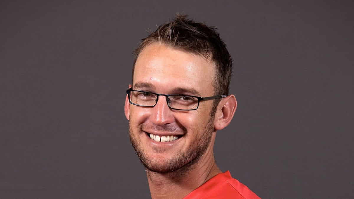 Oldest Player Who Debuted - Individual Match ODI Cricket Records and ...