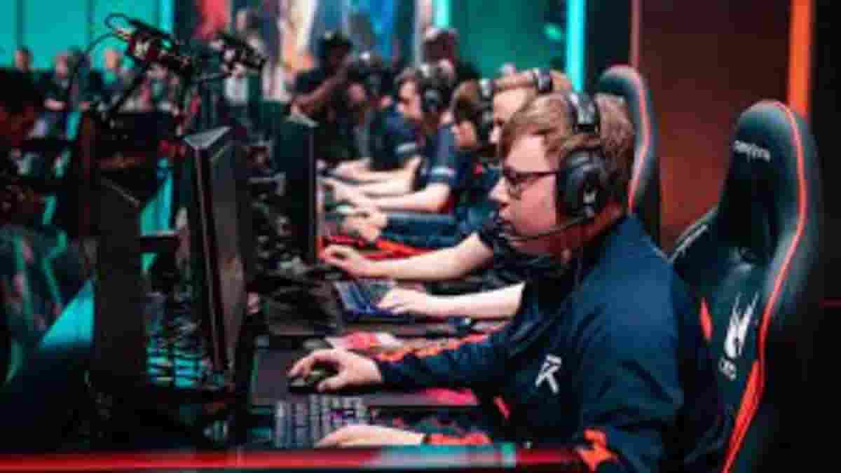 How to Become a Pro Gamer | Sports Digest