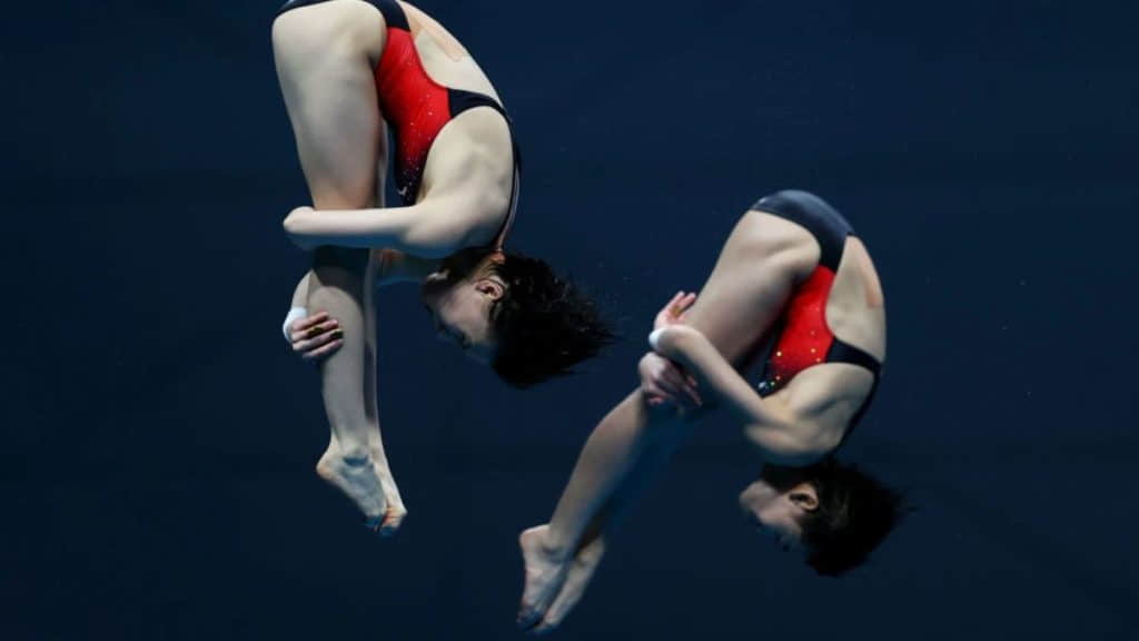 What is Olympic diving? Can diving cause injuries?