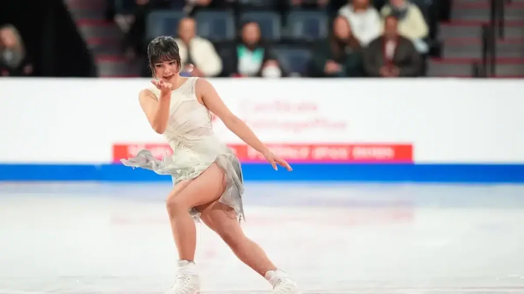 19-yr-old American wins stunning gold at figure skating worlds, PHOTOS - SportsHistori